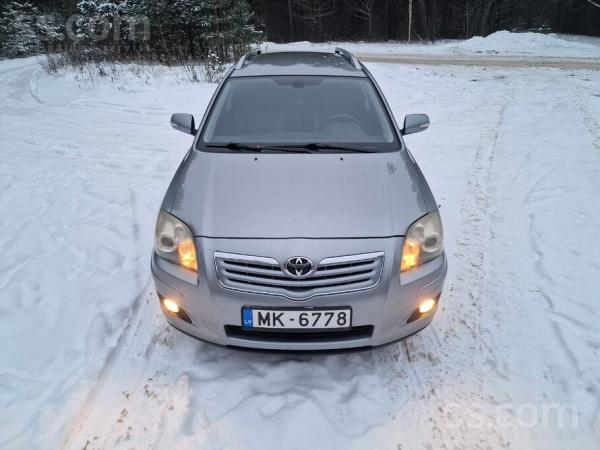 Pelēks Toyota Avensis 2007 Rīga, ar dzinēja tilpumu 2.00 L un nobraukumu 251 tūkst. km par 2550 €, foto 5 vietnē AUTOMOTO.COM.LV