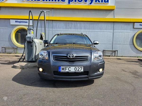 Grey Toyota Avensis 2007 in Vilnius, with an engine capacity of 2.00 L and mileage of 278 thousand km for 2000 €, photo 3 on AUTOMOTO.COM.LV