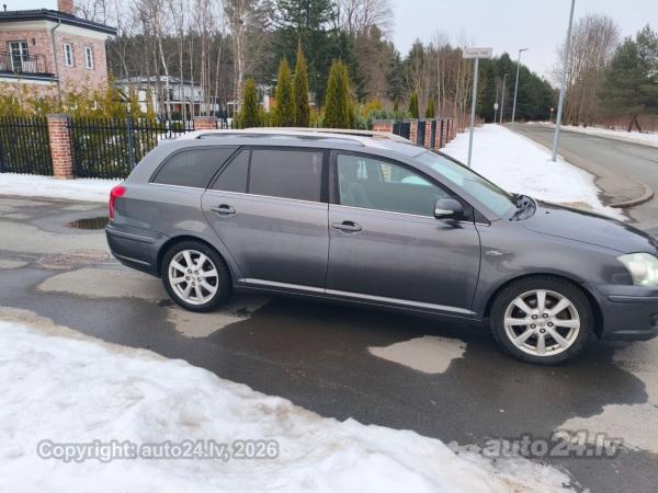 Grey Toyota Avensis 2007 in Tallinn, with an engine capacity of 2.20 L and mileage of 350 thousand km for 2500 €, photo 2 on AUTOMOTO.COM.LV