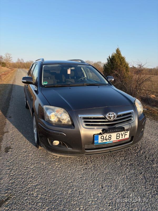 Grey Toyota Avensis 2007 in Tallinn, with an engine capacity of 2.20 L and mileage of 340 thousand km for 2700 €, photo 5 on AUTOMOTO.COM.LV