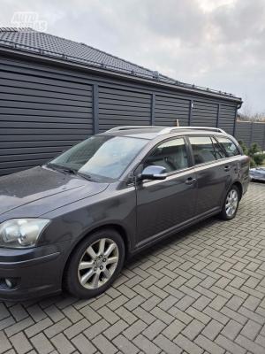 Grey Toyota Avensis 2007 in Kaunas, with an engine capacity of 2.20 L and mileage of 329 thousand km for 1300 €, photo 2 on AUTOMOTO.COM.LV