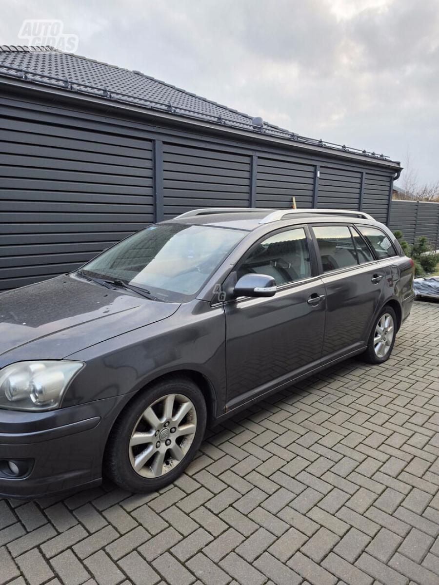 Grey Toyota Avensis 2007 in Kaunas, with an engine capacity of 2.20 L and mileage of 329 thousand km for 1300 €, photo 2 on AUTOMOTO.COM.LV