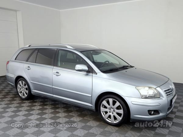 Pelēks Toyota Avensis 2007 Tallina, ar dzinēja tilpumu 2.00 L un nobraukumu 338 tūkst. km par 1699 €, foto 1 vietnē AUTOMOTO.COM.LV