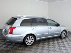 Grey Toyota Avensis 2007 in Tallinn, with an engine capacity of 2.00 L and mileage of 338 thousand km for 1699 €, photo 4 on AUTOMOTO.COM.LV