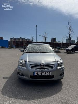 Pelēks Toyota Avensis 2007 Klaipėda, ar dzinēja tilpumu 2.00 L un nobraukumu 166 tūkst. km par 3050 €, foto 5 vietnē AUTOMOTO.COM.LV