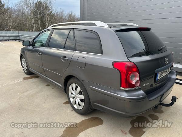 Pelēks Toyota Avensis 2007 Tallina, ar dzinēja tilpumu 1.80 L un nobraukumu 365 tūkst. km par 3200 €, foto 3 vietnē AUTOMOTO.COM.LV