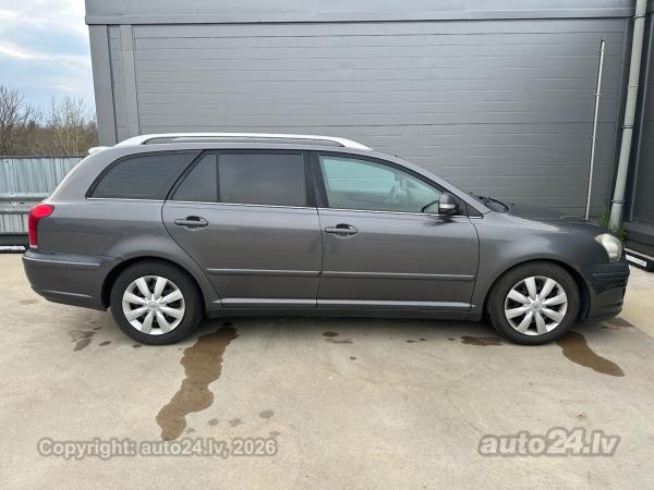 Pelēks Toyota Avensis 2007 Tallina, ar dzinēja tilpumu 1.80 L un nobraukumu 365 tūkst. km par 3200 €, foto 8 vietnē AUTOMOTO.COM.LV