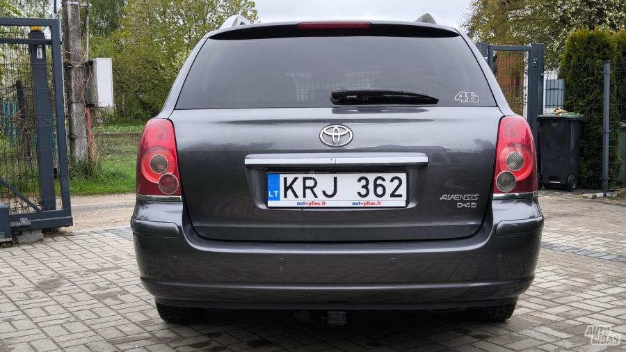 Pelēks Toyota Avensis 2007 Viļņa, ar dzinēja tilpumu 2.00 L un nobraukumu 388 tūkst. km par 1999 €, foto 4 vietnē AUTOMOTO.COM.LV