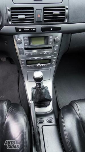 Pelēks Toyota Avensis 2007 Viļņa, ar dzinēja tilpumu 2.00 L un nobraukumu 388 tūkst. km par 1999 €, foto 17 vietnē AUTOMOTO.COM.LV