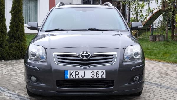 Grey Toyota Avensis 2007 in Vilnius, with an engine capacity of 2.00 L and mileage of 388 thousand km for 1999 €, photo 1 on AUTOMOTO.COM.LV