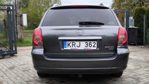 Grey Toyota Avensis 2007 in Vilnius, with an engine capacity of 2.00 L and mileage of 388 thousand km for 1999 €, photo 4 on AUTOMOTO.COM.LV