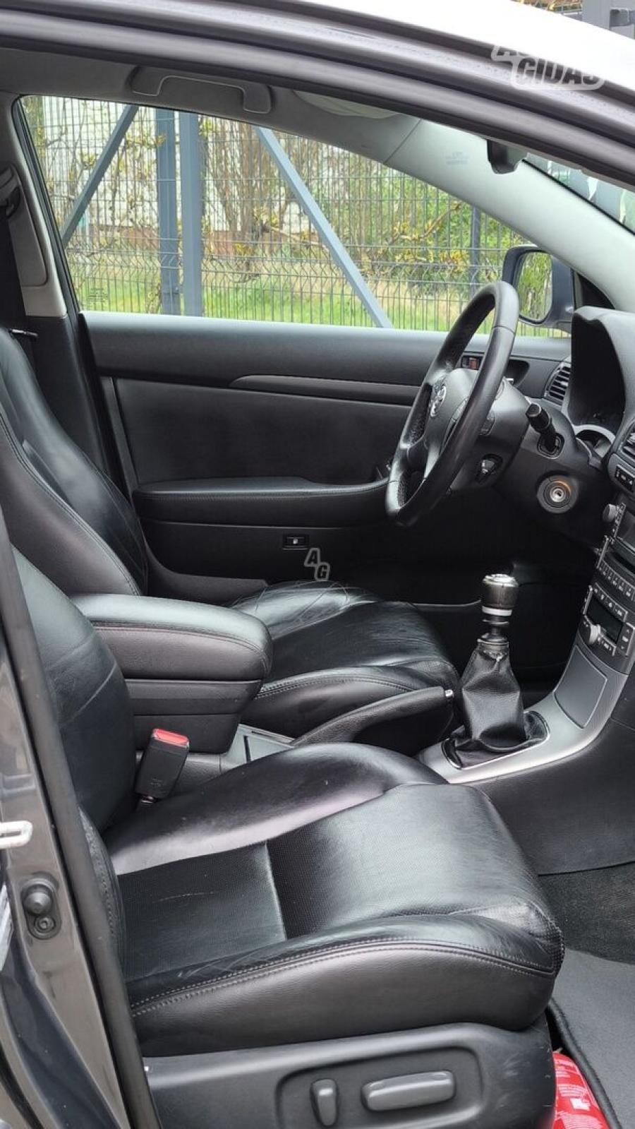 Grey Toyota Avensis 2007 in Vilnius, with an engine capacity of 2.00 L and mileage of 388 thousand km for 1999 €, photo 9 on AUTOMOTO.COM.LV
