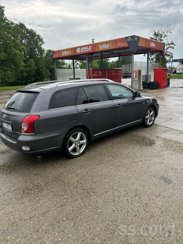 Pelēks Toyota Avensis 2007 Aizkraukle, ar dzinēja tilpumu 2.20 L un nobraukumu 378 tūkst. km par 2800 €, foto 3 vietnē AUTOMOTO.COM.LV