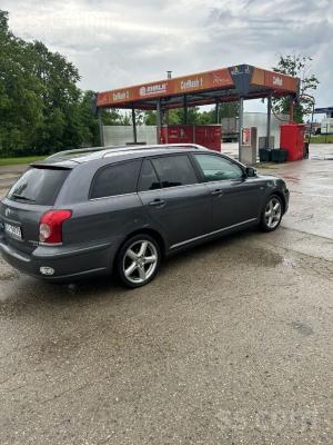 Grey Toyota Avensis 2007 in Aizkraukle, with an engine capacity of 2.20 L and mileage of 378 thousand km for 2800 €, photo 4 on AUTOMOTO.COM.LV