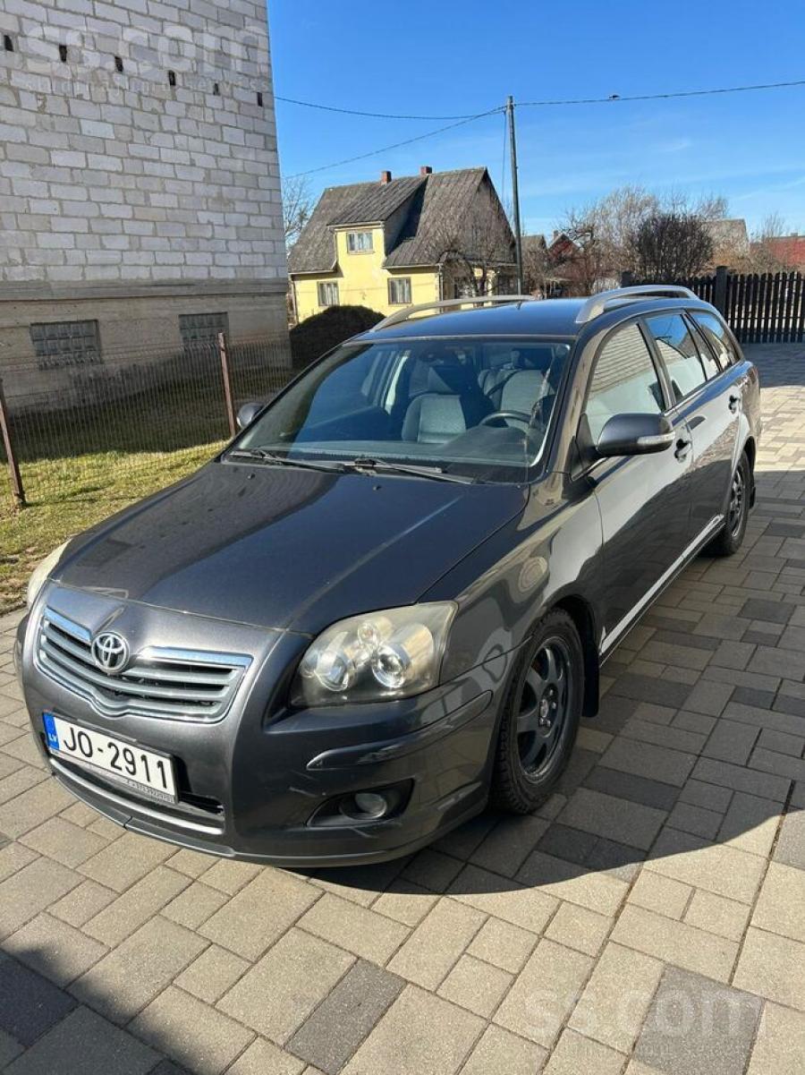 Серый Тойота Авенсис 2007 в Кулдига, объемом двигателя 2.00 л и пробегом 296 тыс. км за 1600 €, фото 1 на AUTOMOTO.COM.LV