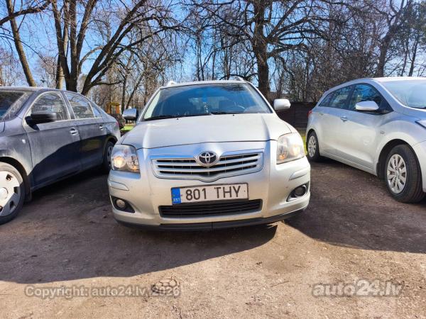 Pelēks Toyota Avensis 2007 Tallina, ar dzinēja tilpumu 2.00 L un nobraukumu 450 tūkst. km par 1400 €, foto 2 vietnē AUTOMOTO.COM.LV