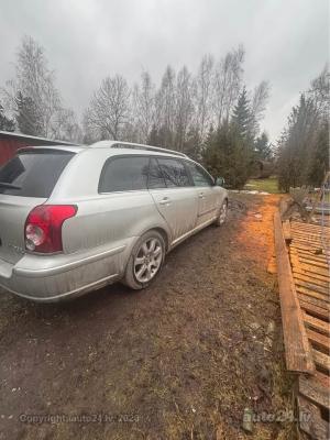 Pelēks Toyota Avensis 2007 Tallina, ar dzinēja tilpumu 2.00 L un nobraukumu 450 tūkst. km par 1400 €, foto 5 vietnē AUTOMOTO.COM.LV