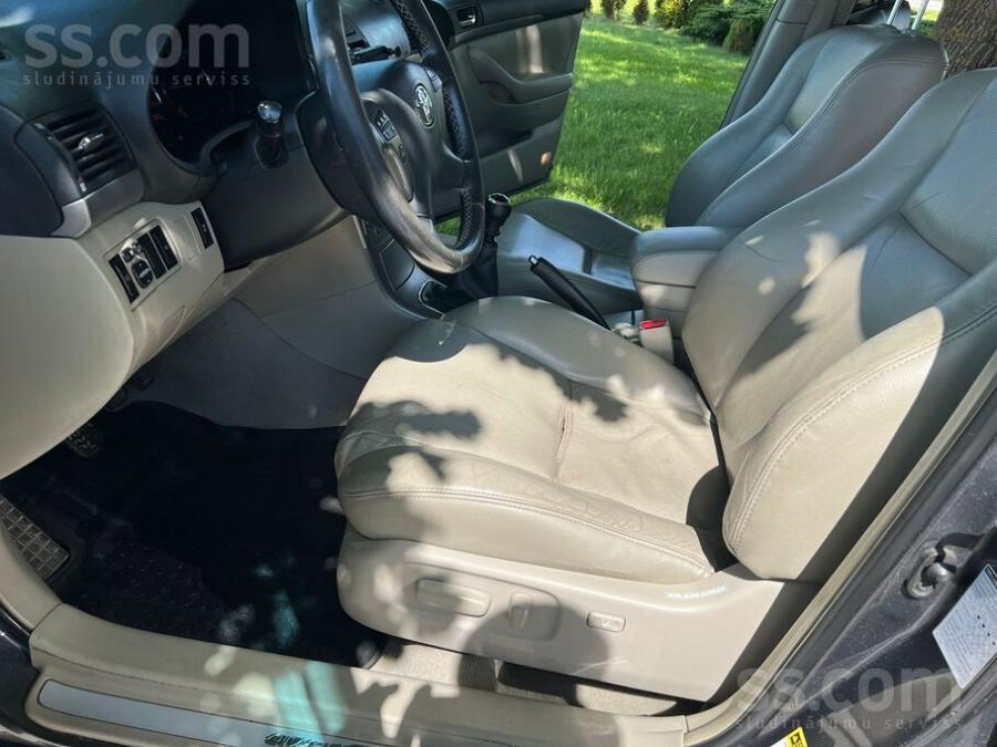 Grey Toyota Avensis 2007 in Rezekne, with an engine capacity of 2.20 L and mileage of 0 thousand km for 2950 €, photo 10 on AUTOMOTO.COM.LV