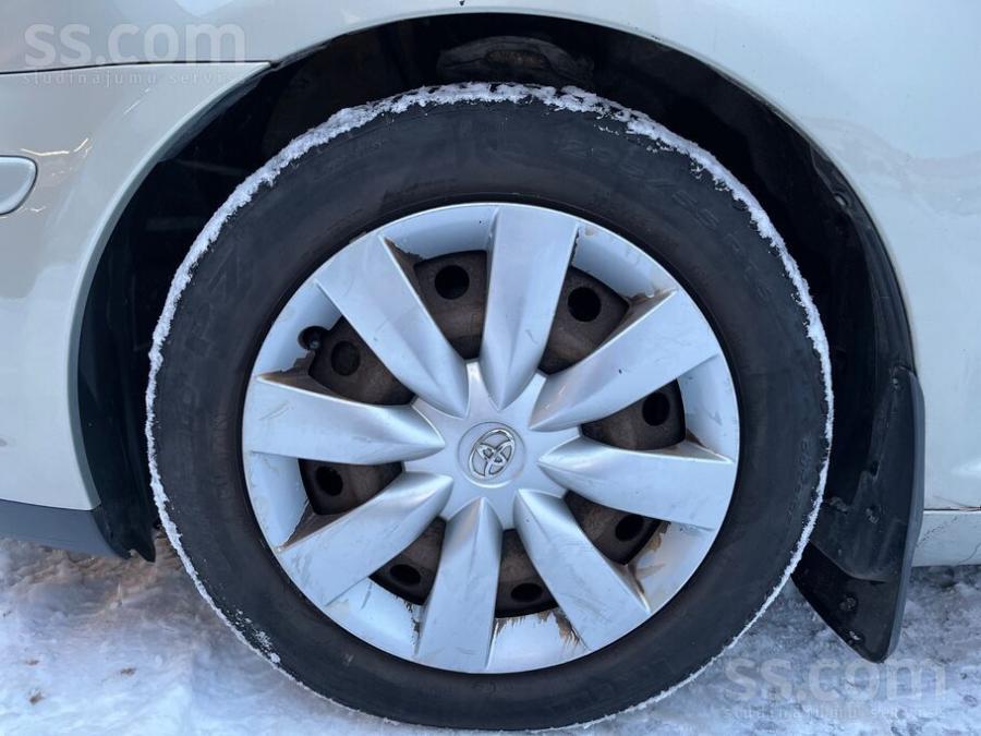 Pelēks Toyota Avensis 2007 Rīga, ar dzinēja tilpumu 2.00 L un nobraukumu 249 tūkst. km par 2990 €, foto 25 vietnē AUTOMOTO.COM.LV