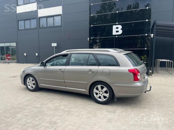 Серый Тойота Авенсис 2007 в Рига, объемом двигателя 1.80 л и пробегом 0 тыс. км за 2250 €, фото 2 на AUTOMOTO.COM.LV