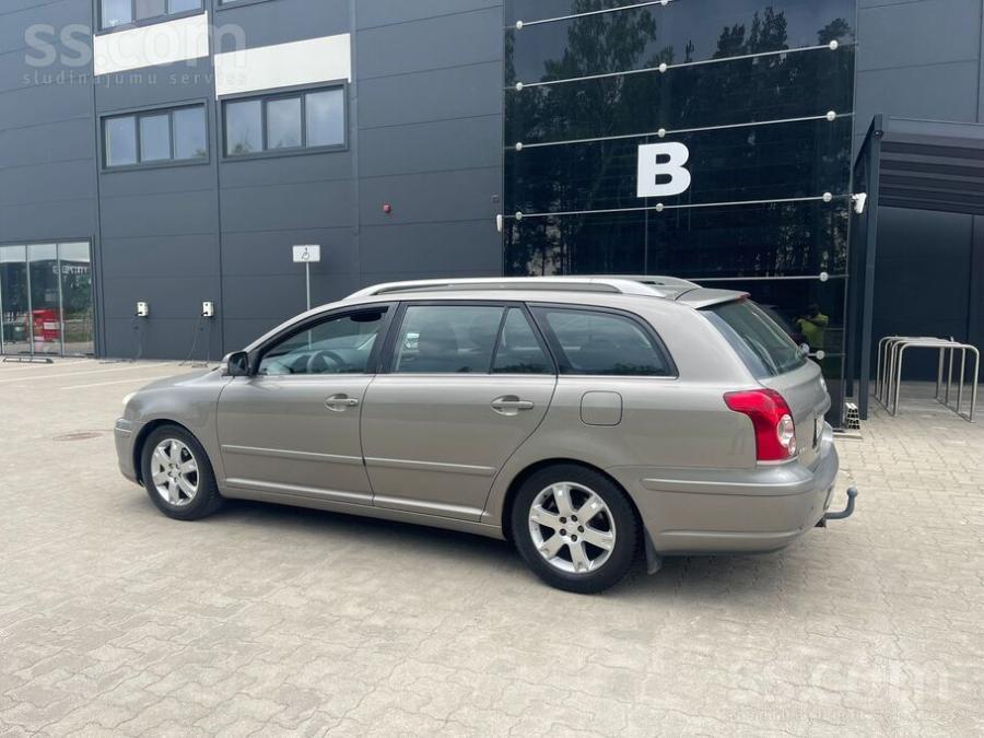 Grey Toyota Avensis 2007 in Riga, with an engine capacity of 1.80 L and mileage of 0 thousand km for 2250 €, photo 3 on AUTOMOTO.COM.LV