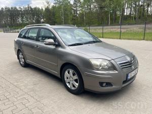 Grey Toyota Avensis 2007 in Riga, with an engine capacity of 1.80 L and mileage of 0 thousand km for 2250 €, photo 10 on AUTOMOTO.COM.LV