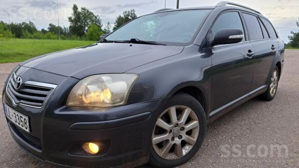 Pelēks Toyota Avensis 2007 Daugavpils, ar dzinēja tilpumu 2.20 L un nobraukumu 391 tūkst. km par 1550 €, foto 1 vietnē AUTOMOTO.COM.LV