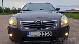 Pelēks Toyota Avensis 2007 Daugavpils, ar dzinēja tilpumu 2.20 L un nobraukumu 391 tūkst. km par 1550 €, foto 4 vietnē AUTOMOTO.COM.LV