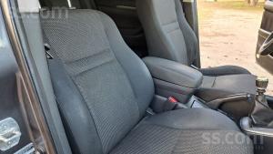 Pelēks Toyota Avensis 2007 Daugavpils, ar dzinēja tilpumu 2.20 L un nobraukumu 391 tūkst. km par 1550 €, foto 10 vietnē AUTOMOTO.COM.LV