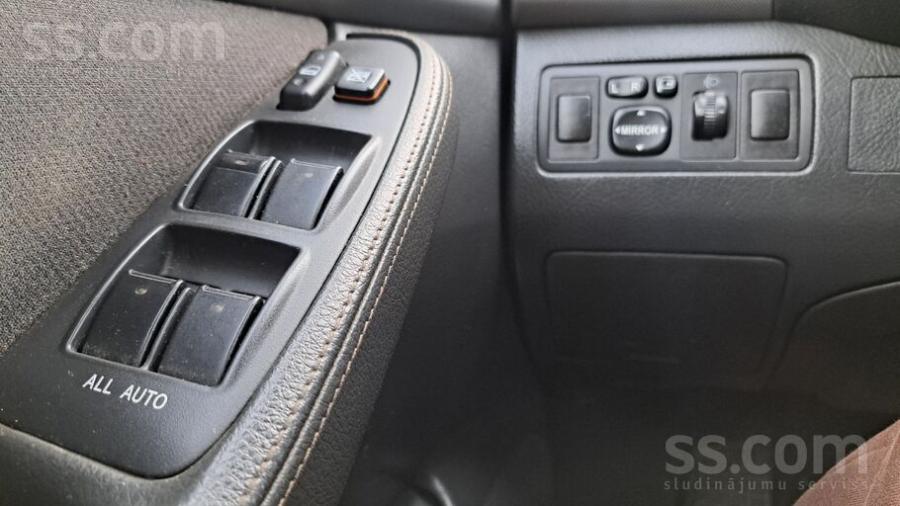 Pelēks Toyota Avensis 2007 Daugavpils, ar dzinēja tilpumu 2.20 L un nobraukumu 391 tūkst. km par 1550 €, foto 17 vietnē AUTOMOTO.COM.LV