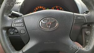 Pelēks Toyota Avensis 2007 Daugavpils, ar dzinēja tilpumu 2.20 L un nobraukumu 391 tūkst. km par 1550 €, foto 18 vietnē AUTOMOTO.COM.LV