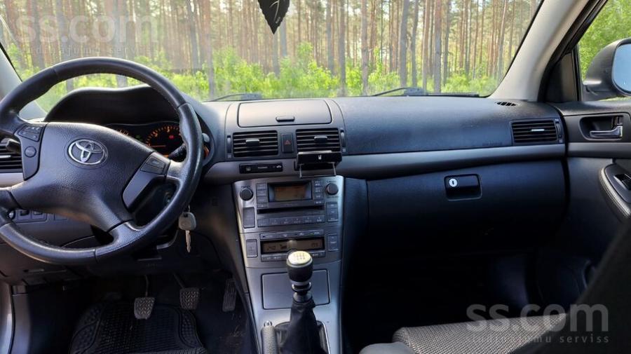 Pelēks Toyota Avensis 2007 Daugavpils, ar dzinēja tilpumu 2.20 L un nobraukumu 391 tūkst. km par 1550 €, foto 24 vietnē AUTOMOTO.COM.LV