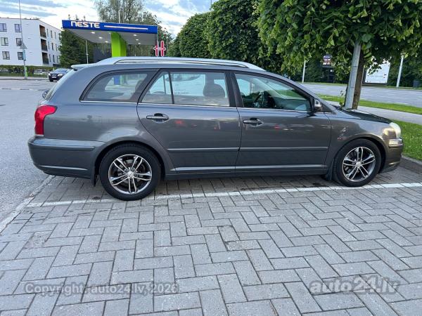 Grey Toyota Avensis 2007 in Tallinn, with an engine capacity of 2.00 L and mileage of 260 thousand km for 1750 €, photo 2 on AUTOMOTO.COM.LV