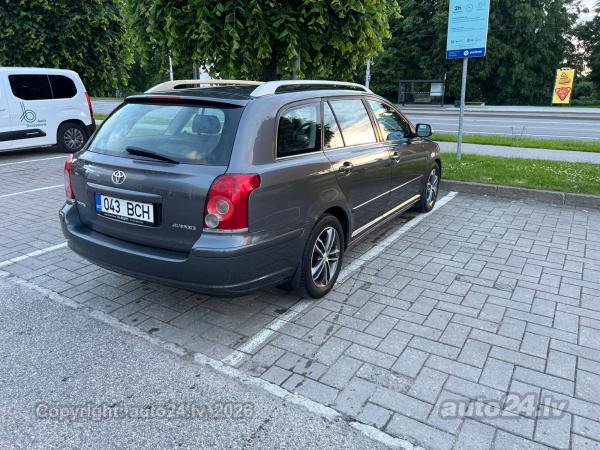 Grey Toyota Avensis 2007 in Tallinn, with an engine capacity of 2.00 L and mileage of 260 thousand km for 1750 €, photo 3 on AUTOMOTO.COM.LV