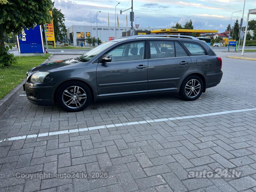 Pelēks Toyota Avensis 2007 Tallina, ar dzinēja tilpumu 2.00 L un nobraukumu 260 tūkst. km par 1750 €, foto 6 vietnē AUTOMOTO.COM.LV
