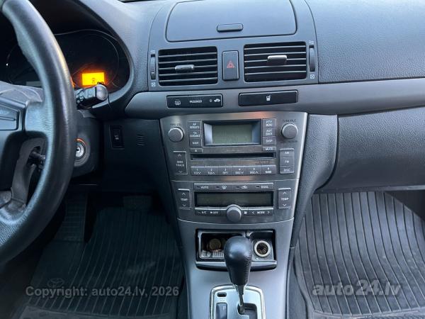 Grey Toyota Avensis 2007 in Tallinn, with an engine capacity of 2.00 L and mileage of 260 thousand km for 1750 €, photo 8 on AUTOMOTO.COM.LV