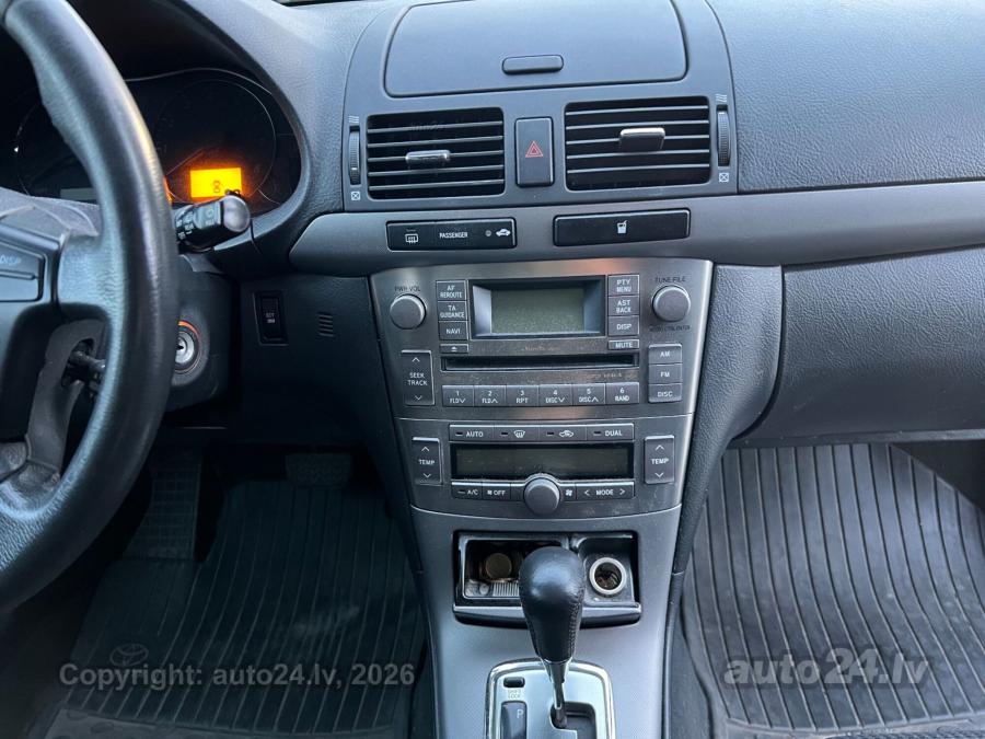 Pelēks Toyota Avensis 2007 Tallina, ar dzinēja tilpumu 2.00 L un nobraukumu 260 tūkst. km par 1750 €, foto 9 vietnē AUTOMOTO.COM.LV