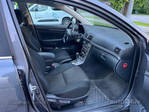 Pelēks Toyota Avensis 2007 Tallina, ar dzinēja tilpumu 2.00 L un nobraukumu 260 tūkst. km par 1750 €, foto 11 vietnē AUTOMOTO.COM.LV