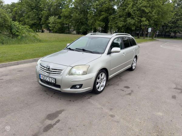 Grey Toyota Avensis 2007 in Klaipeda, with an engine capacity of 2.00 L and mileage of 417 thousand km for 1200 €, photo 1 on AUTOMOTO.COM.LV