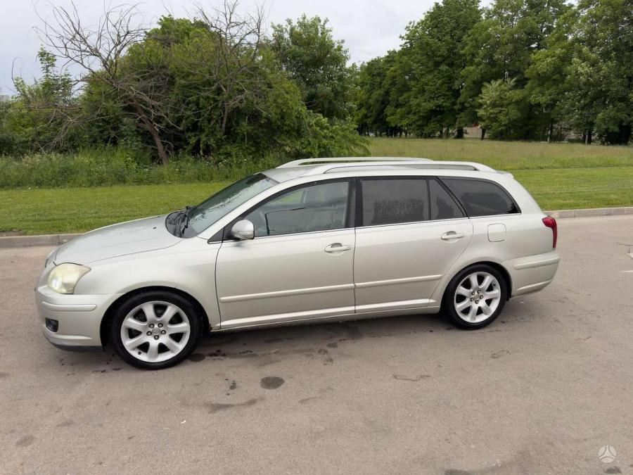 Grey Toyota Avensis 2007 in Klaipeda, with an engine capacity of 2.00 L and mileage of 417 thousand km for 1200 €, photo 3 on AUTOMOTO.COM.LV