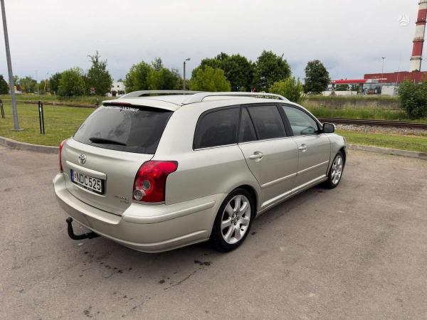 Grey Toyota Avensis 2007 in Klaipeda, with an engine capacity of 2.00 L and mileage of 417 thousand km for 1200 €, photo 4 on AUTOMOTO.COM.LV
