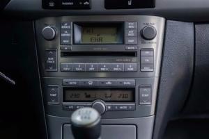 Grey Toyota Avensis 2007 in Grobiņa, with an engine capacity of 2.20 L and mileage of 390 thousand km for 2290 €, photo 14 on AUTOMOTO.COM.LV