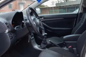 Grey Toyota Avensis 2007 in Grobiņa, with an engine capacity of 2.20 L and mileage of 390 thousand km for 2290 €, photo 20 on AUTOMOTO.COM.LV