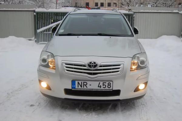 Серый Тойота Авенсис 2007 в Екабпилс, объемом двигателя 2.00 л и пробегом 243 тыс. км за 3990 €, фото 4 на AUTOMOTO.COM.LV