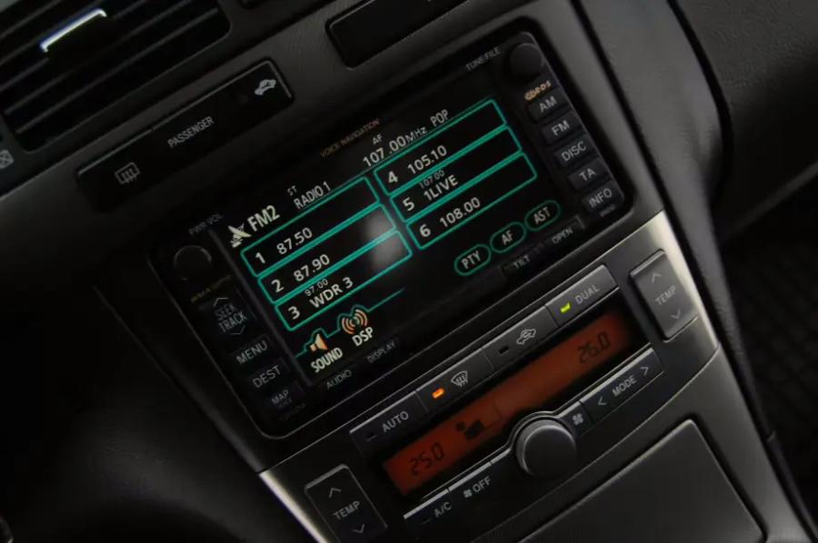 Серый Тойота Авенсис 2007 в Екабпилс, объемом двигателя 2.00 л и пробегом 243 тыс. км за 3990 €, фото 18 на AUTOMOTO.COM.LV