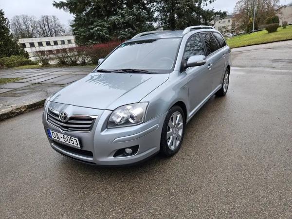Grey Toyota Avensis 2007 in Jekabpils, with an engine capacity of 2.20 L and mileage of 244 thousand km for 3690 €, photo 1 on AUTOMOTO.COM.LV