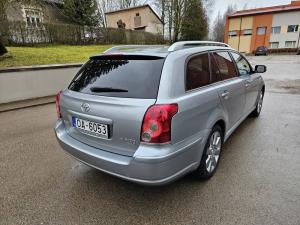 Pelēks Toyota Avensis 2007 Jēkabpils, ar dzinēja tilpumu 2.20 L un nobraukumu 244 tūkst. km par 3690 €, foto 7 vietnē AUTOMOTO.COM.LV