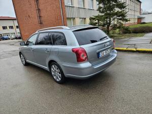 Pelēks Toyota Avensis 2007 Jēkabpils, ar dzinēja tilpumu 2.20 L un nobraukumu 244 tūkst. km par 3690 €, foto 9 vietnē AUTOMOTO.COM.LV