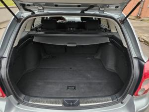 Pelēks Toyota Avensis 2007 Jēkabpils, ar dzinēja tilpumu 2.20 L un nobraukumu 244 tūkst. km par 3690 €, foto 17 vietnē AUTOMOTO.COM.LV