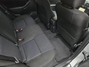 Pelēks Toyota Avensis 2007 Jēkabpils, ar dzinēja tilpumu 2.20 L un nobraukumu 244 tūkst. km par 3690 €, foto 18 vietnē AUTOMOTO.COM.LV